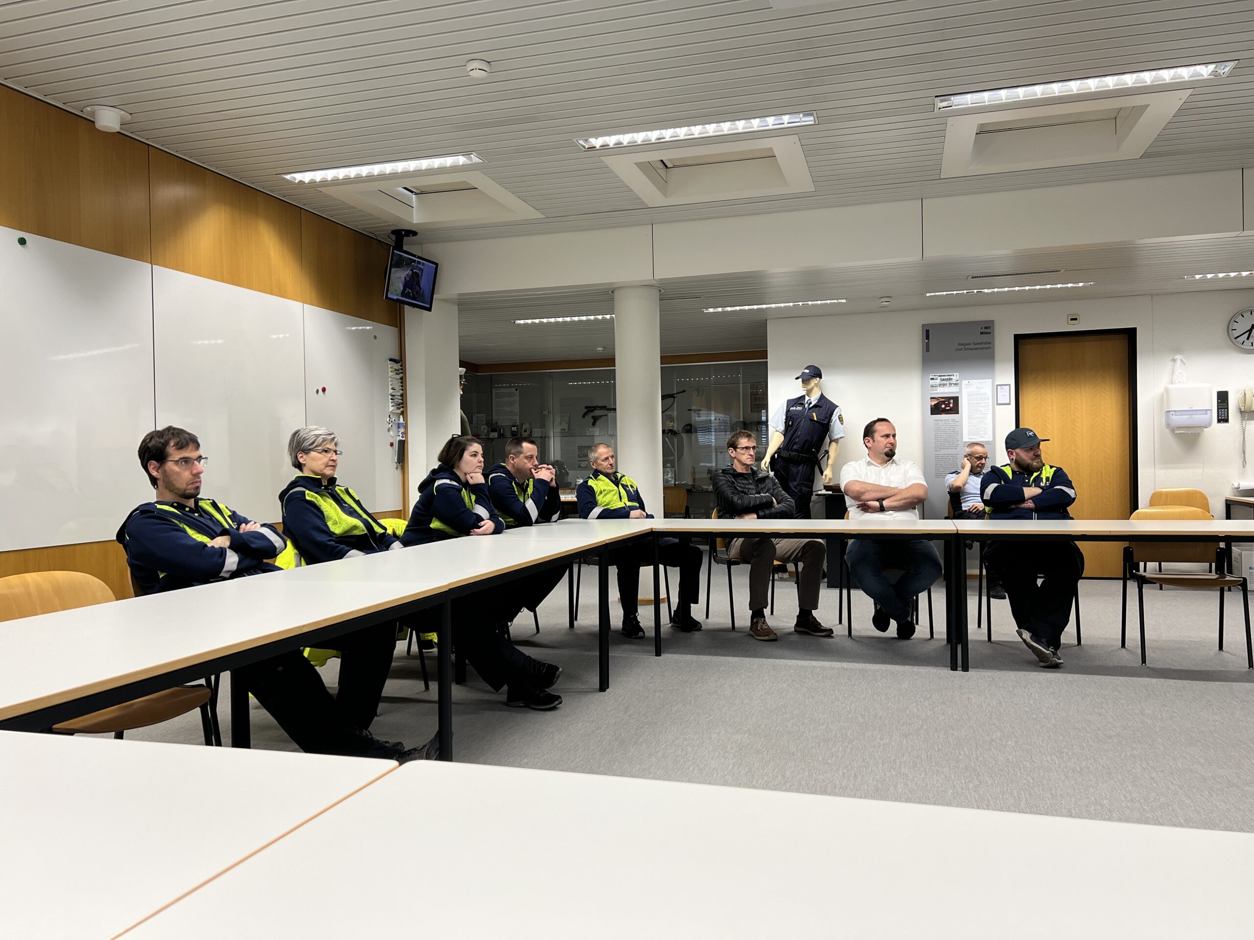 Besuch bei der Landespolizei – Wasserrettung Liechtenstein